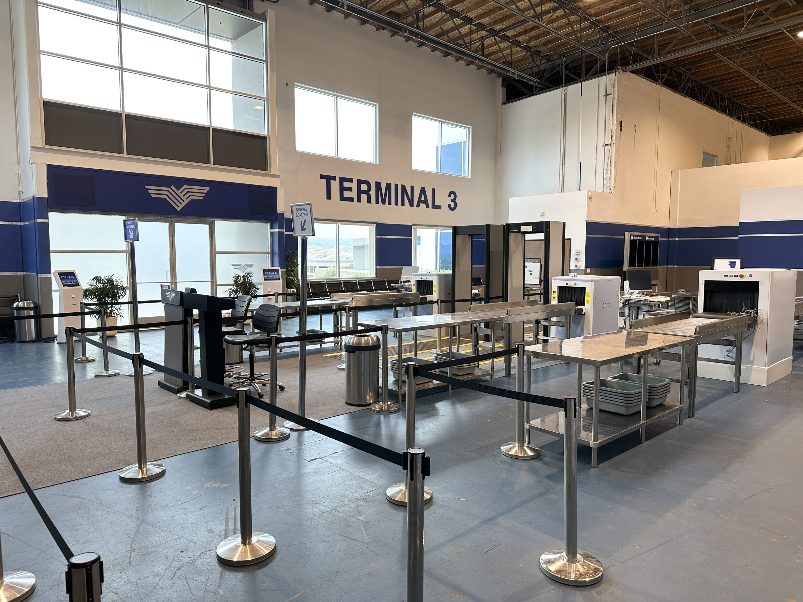 Airport Terminal – Air Hollywood